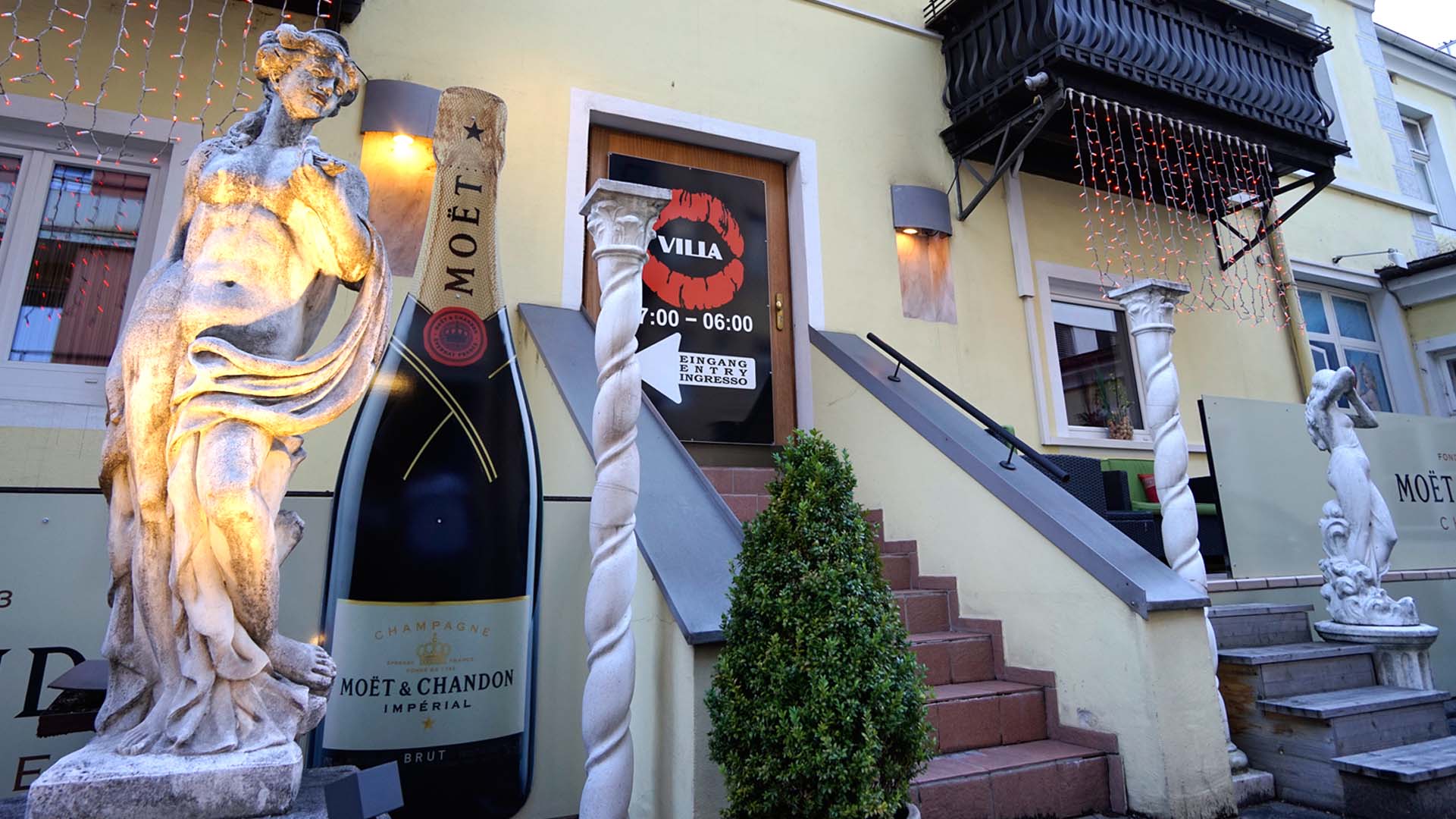 inside Lady-O` – NIGHTCLUB LADY-O`